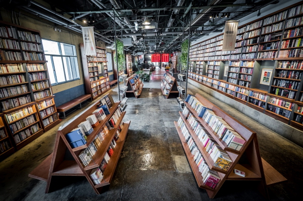 1주년 맞은 YES24 F1963점, 방문 고객 60만명 육박… “부산 핫플레이스로 자리잡아”