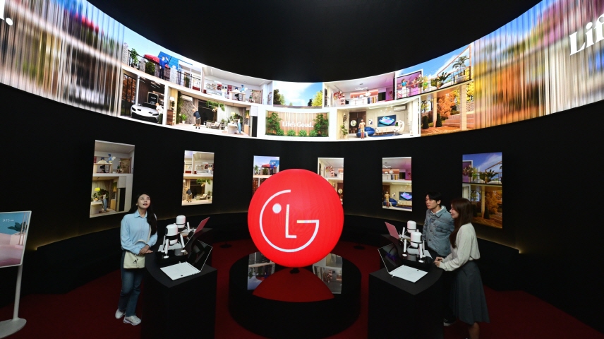 “AI가 추천하는 와인” LG전자, 한국전자전(KES 2024)에서 AI 홈 허브 ‘LG 씽큐 온’ 선보일 예정